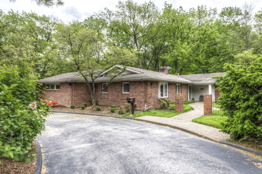 STL Rental Services & Sales | Buy, Lease or Sell in St. Louis